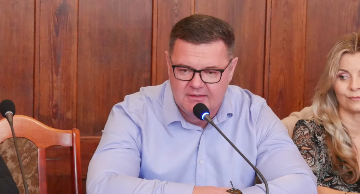 Radny bezradny, a do tego przewodniczący: Bogdan Wyczałkowski ...